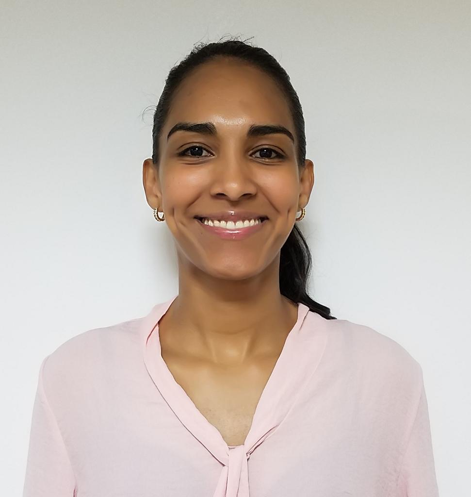 Yanet Arias | Foros y eventos